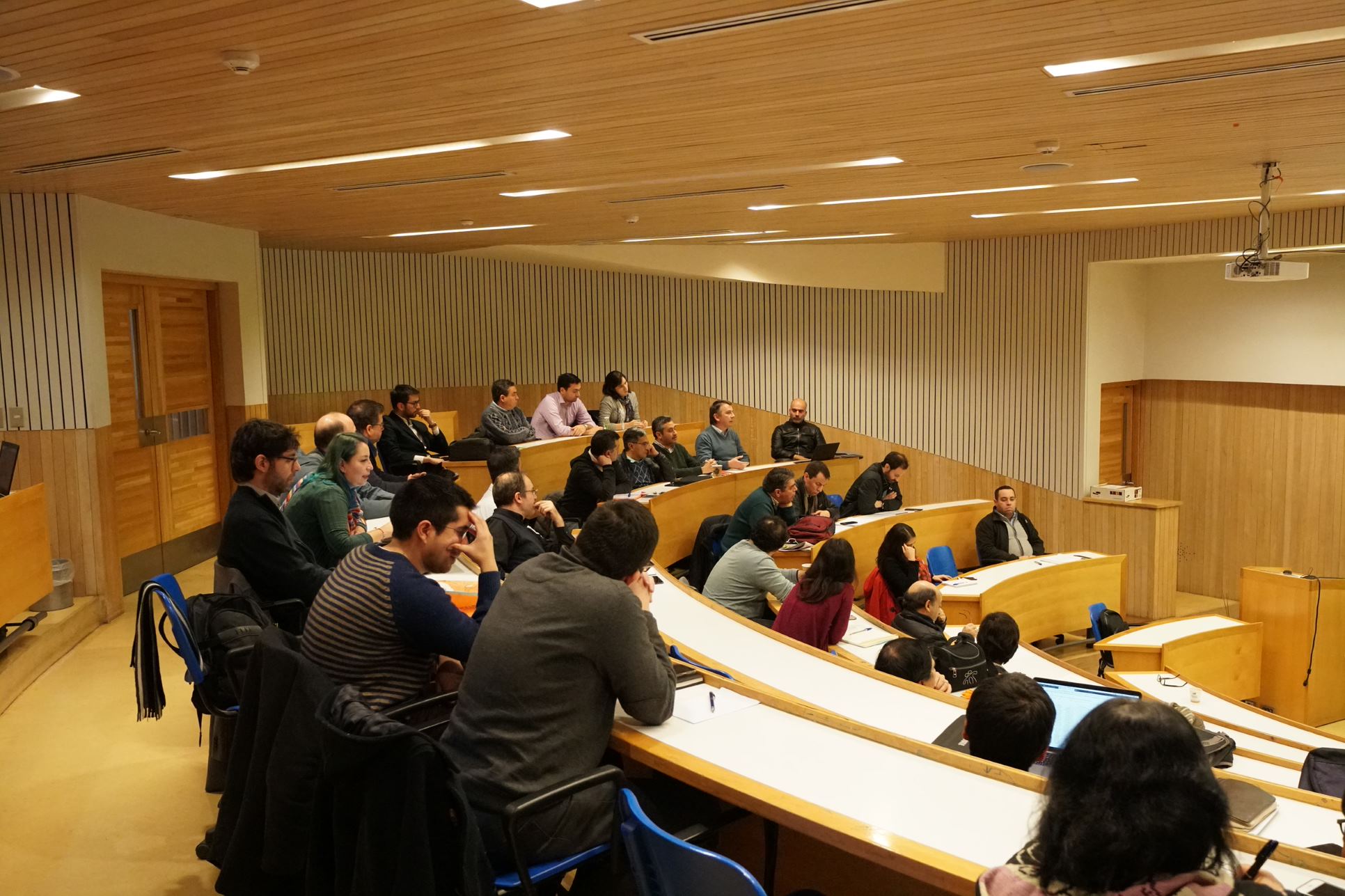 Nosotros – Centro de Aprendizaje de la Universidad Adolfo Ibañez